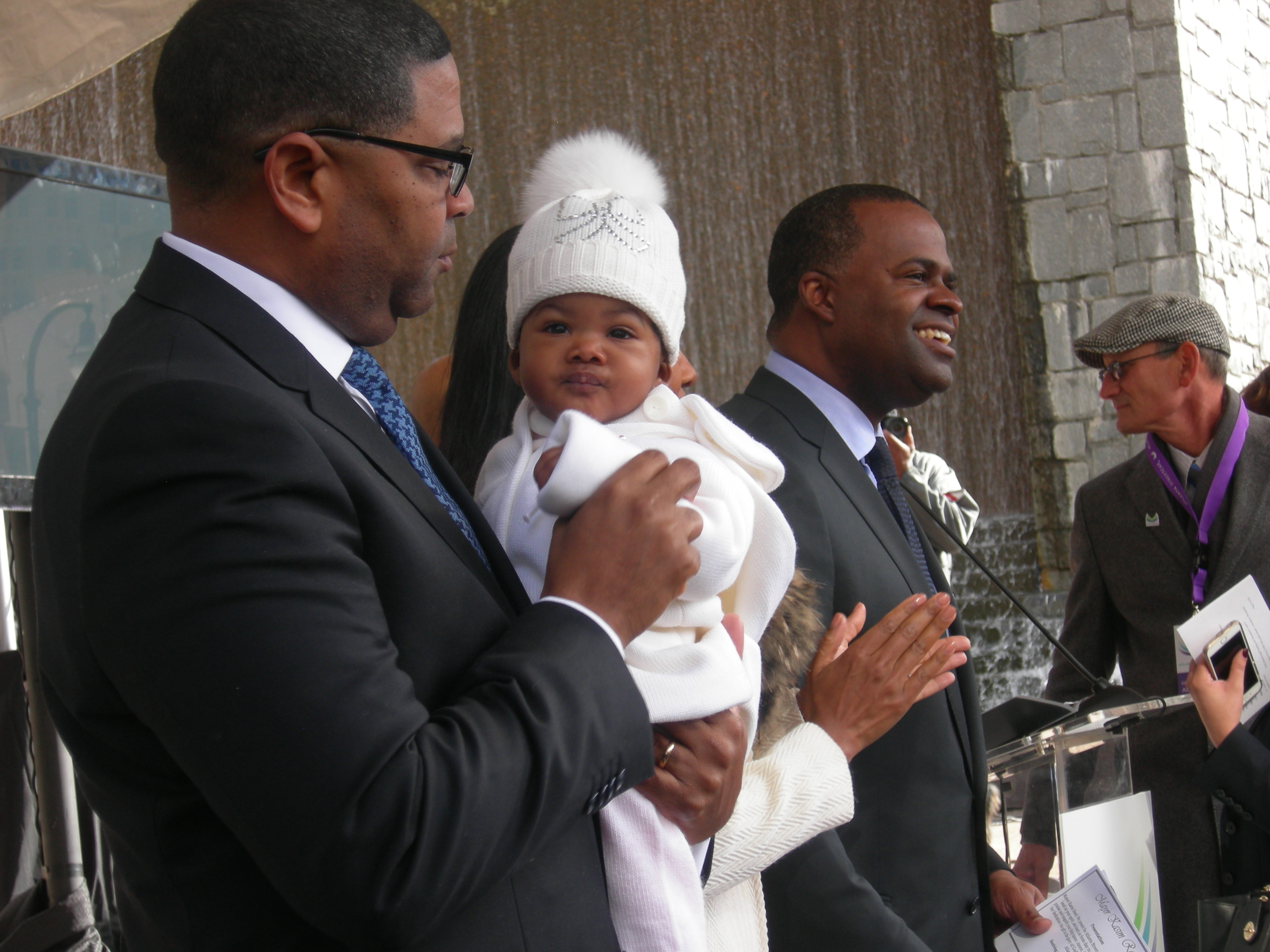 Launch of Atlanta Streetcar brings the past to the future with modern ...