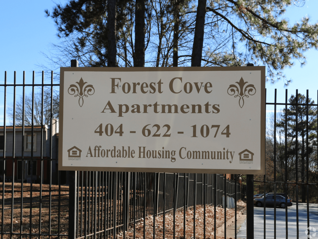 Atlanta judge condemns “uninhabitable” Forest Cove apartments after ...