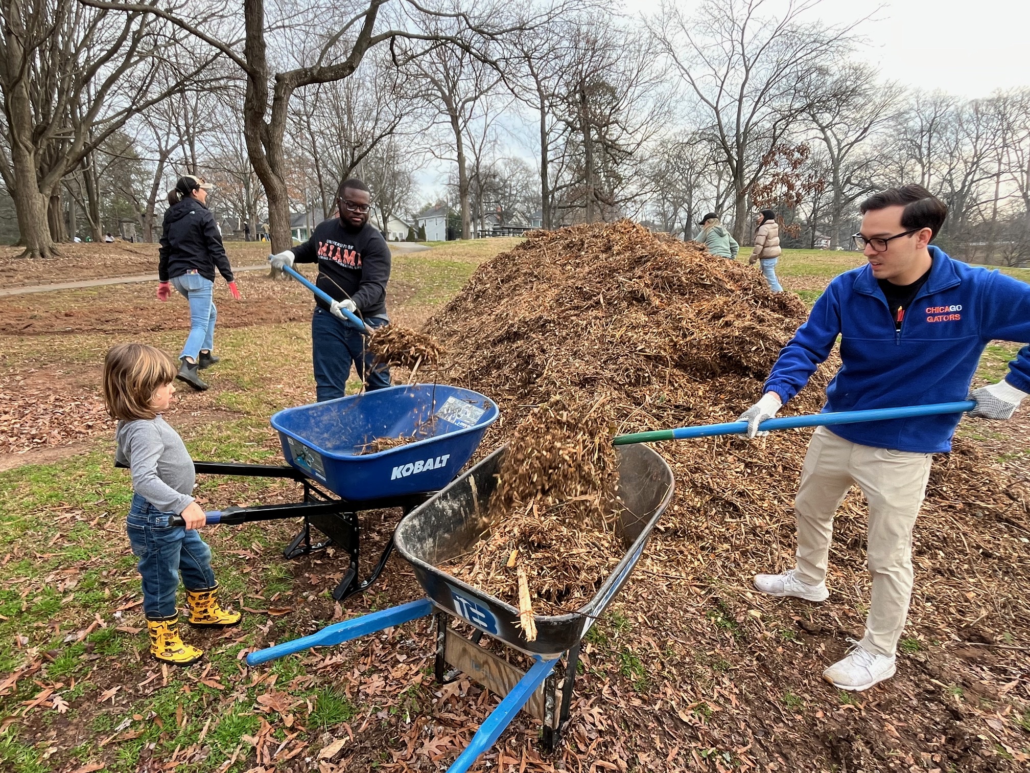 Atlantans show love to their parks through new city-wide volunteer ...